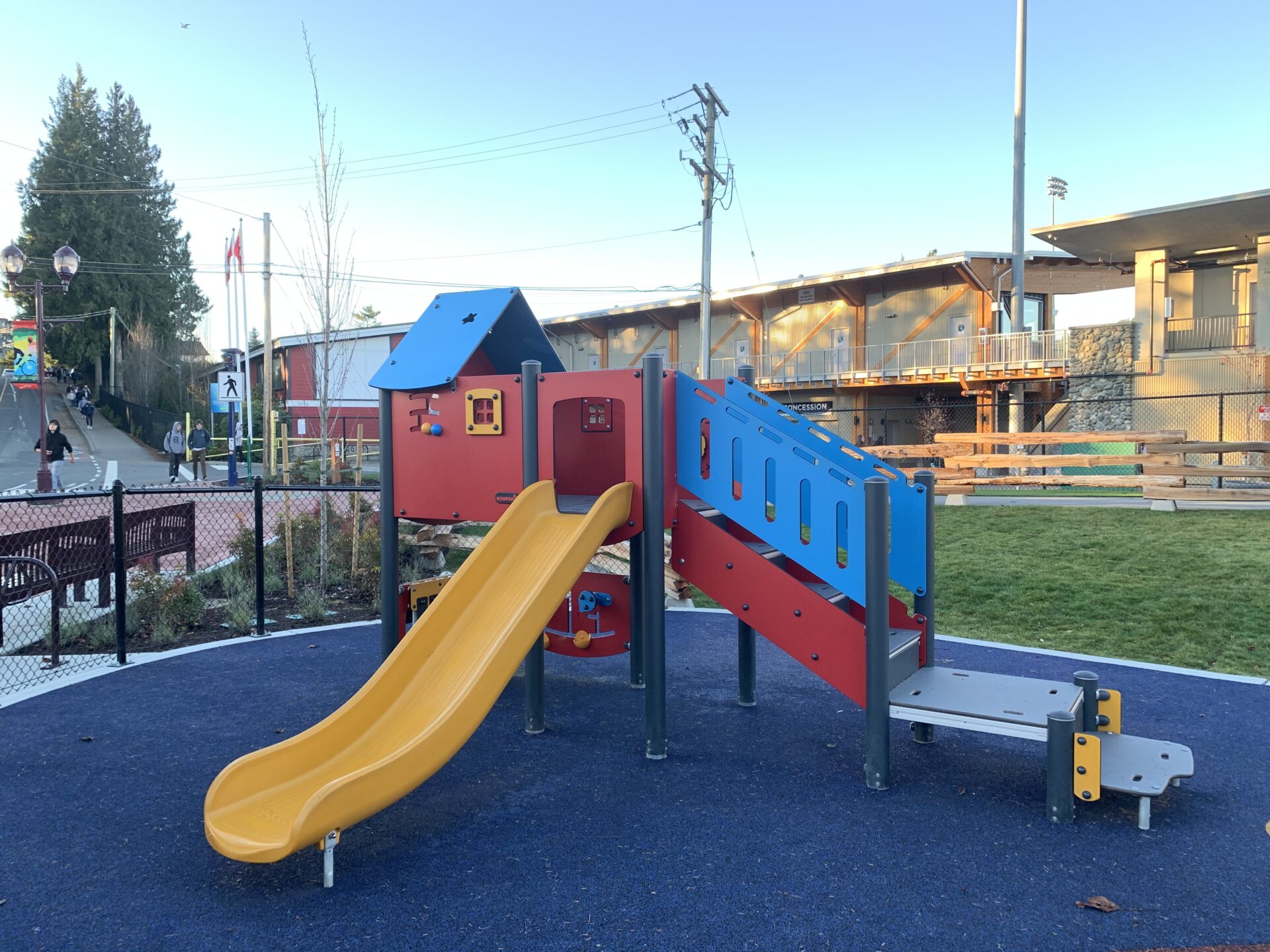 SARAH BECKETT MEMORIAL PLAYGROUND, BC - Parkworks