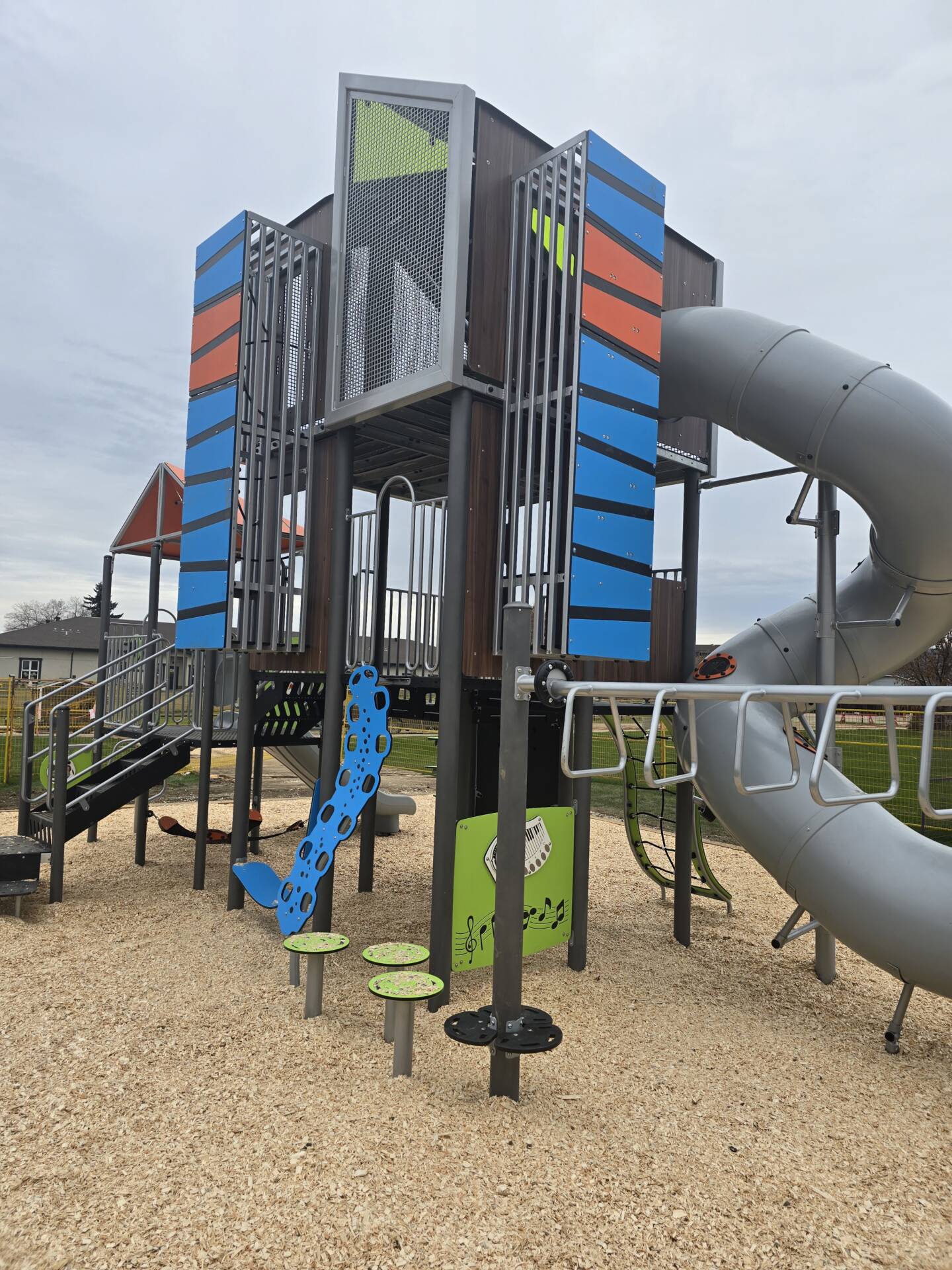 Case Study: École Des Quatre-Vents Playground | Case Study | Parkworks